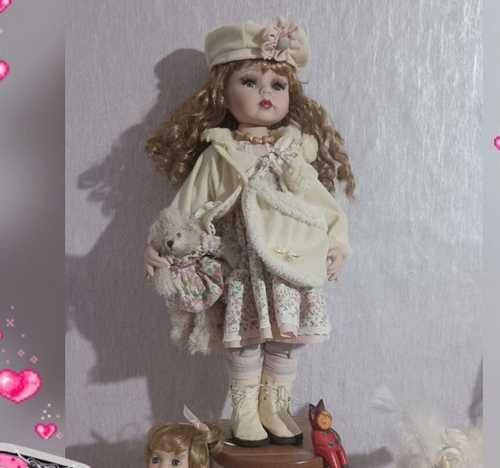 Кукла фарфоровая 55см