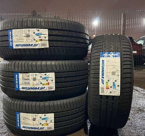Winrun R330 255/35 R19