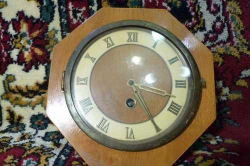 Часы настенные СССР 1961 г