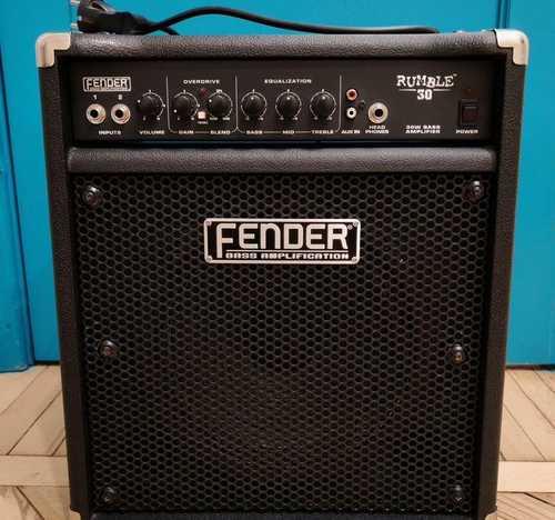 Басовый комбо Fender rumble 30