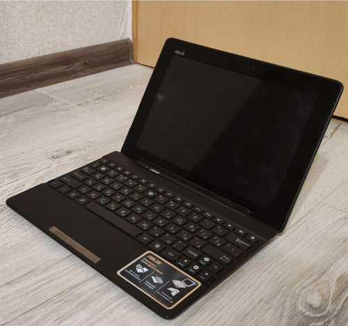 Планшет-трансформер Asus Transformer Pad TF300TG