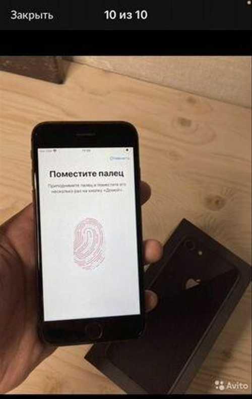 Телефон iPhone 8 64гб