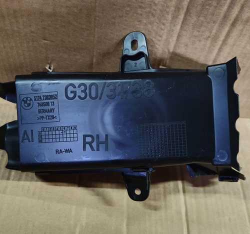 Воздуховод тормозов RH BMW 5 G30 G31