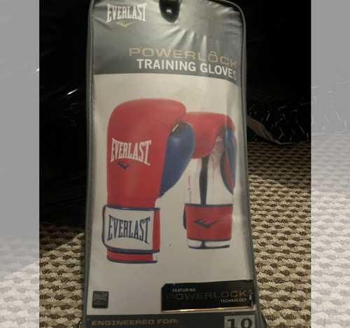 Боксерские перчатки 10 oz everlast