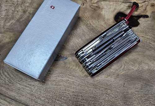 Мультитул victorinox swisschamp xlt 1.6795