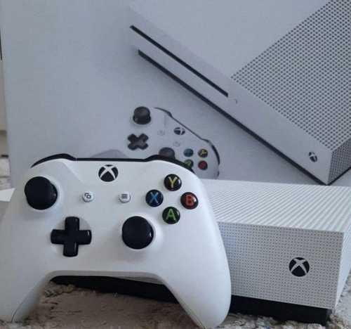 Xbox one S 1TB + игры