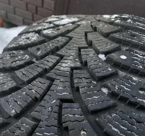 Nokian Tyres Hakkapeliitta 4 225/40 R18