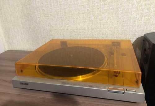 Проигрыватель виниловых дисков Sony PS-LX2