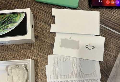 Коробка и документы от iPhone XS
