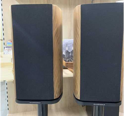 Wharfedale Evo 4.2 Walnut