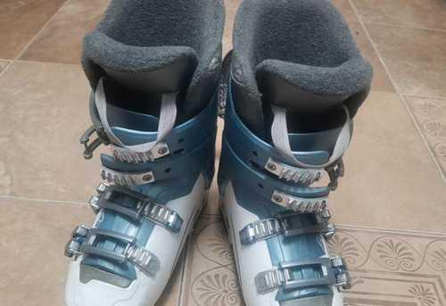Горнолыжные ботинки женские dalbello