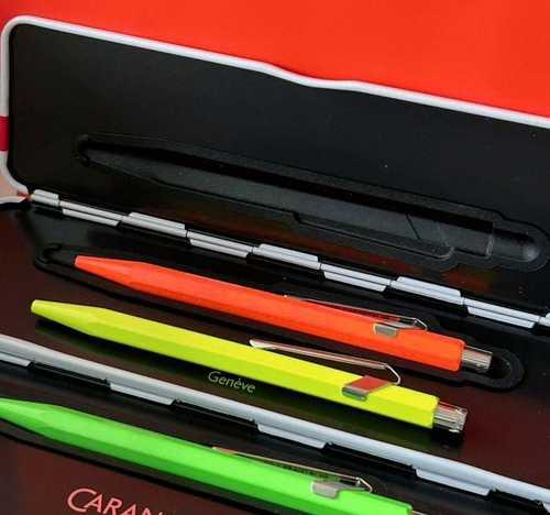 Caran d'Ache 849 Fluorescent Yellow Green Orange