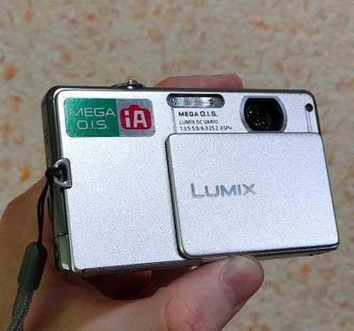 Panasonic lumix DMC-FP1