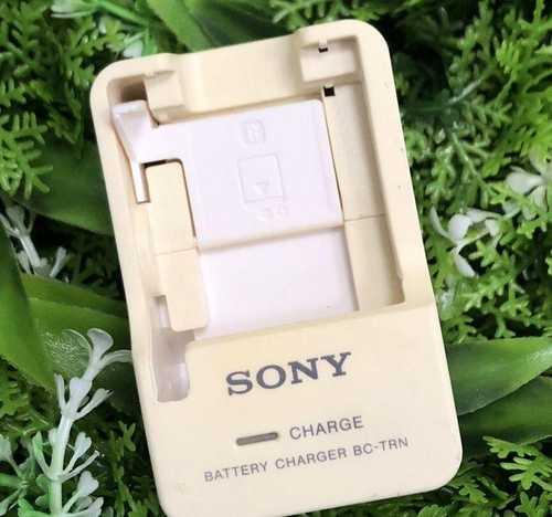 Зарядное устройство Sony BC-TRN