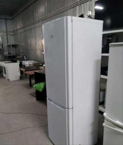 Холодильник Hotpoint Ariston ecf1814l