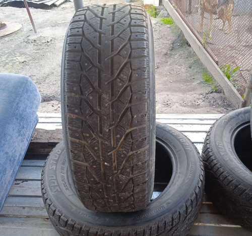 Kormoran SUV Stud 235/60 R18 107T
