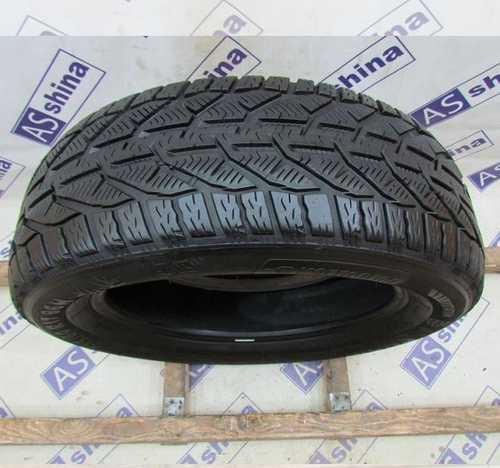 Kormoran Snow 215/60 R17 89H