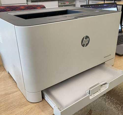 Цветной лазерный принтер HP laserjet 150A