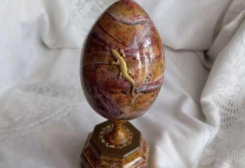 Интерьерное яйцо-шкатулка ручной работы