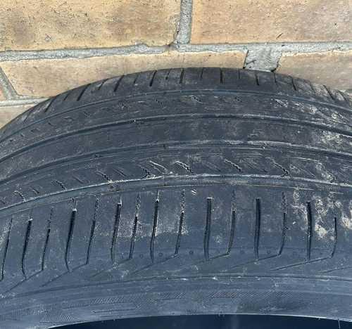 Nexen Roadian 581 235/55 R19