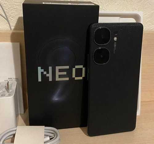 Vivo iQOO Neo9, 16/512 ГБ