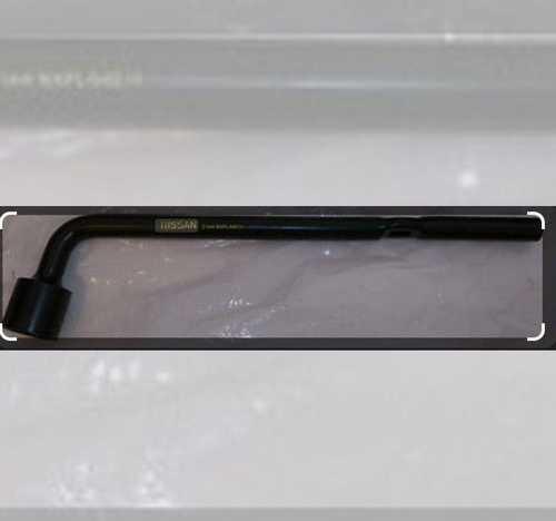 Ключ баллонный Nissan Qashqai 2 (JJ10) (2008 - 201