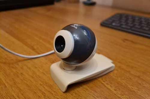 Веб-камера Logitech Quickcam Chat