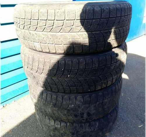 Bridgestone Blizzak WS-60 185/65 R15