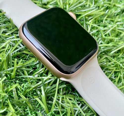 Apple watch SE 40mm A2351