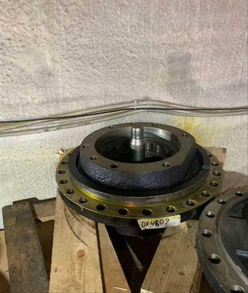 Корпус Гидромотор хода doosan DX480