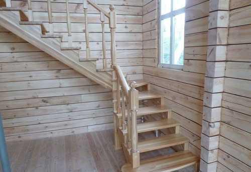 Деревянная лестница под заказ