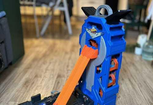 Hot wheels mega garage