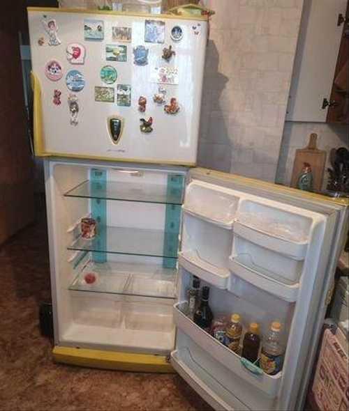 Холодильник на запчасти daew00 FR-4502N