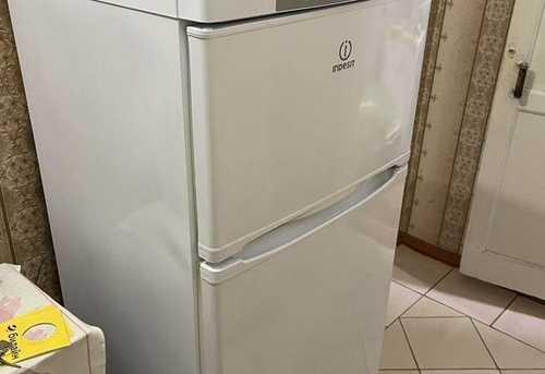 Холодильник Indesit MD 14