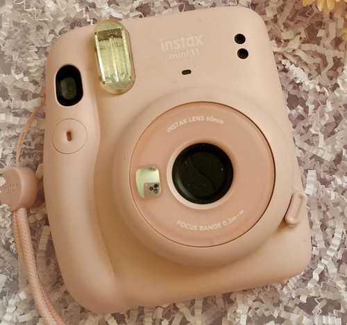 Фотоаппарат моментальной печати instax mini 11