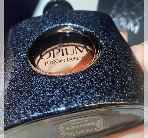 Yves saint laurent black opium