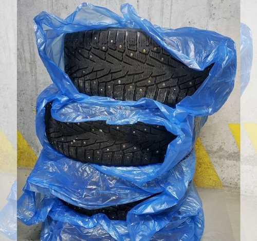 Nokian Tyres Hakkapeliitta 7 SUV 275/65 R17