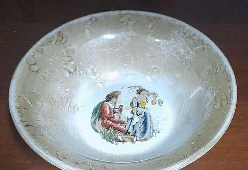 Тарелка с рисунком, Буды (Буди ) СССР