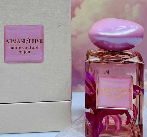 Armani Prive Haute Couture En Jeu