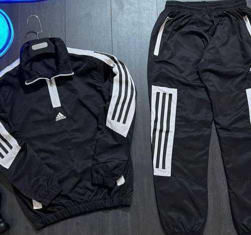 Спортивные костюмы Adidas