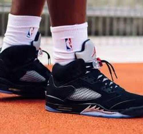 Кроссовки nike air jordan 5 retro black metallic
