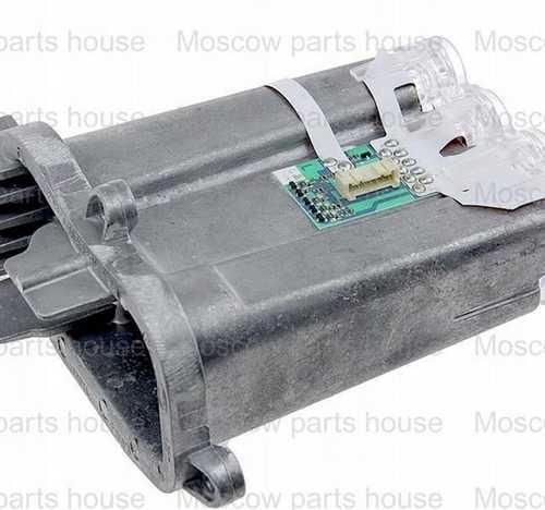 BMW F01 поворотник LED левый 63117225231
