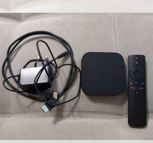 Tv приставка Xiaomi mi box S