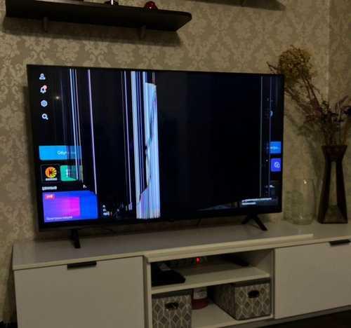 55" Телевизор LG 55UR78009LL.arub 4K разбитый