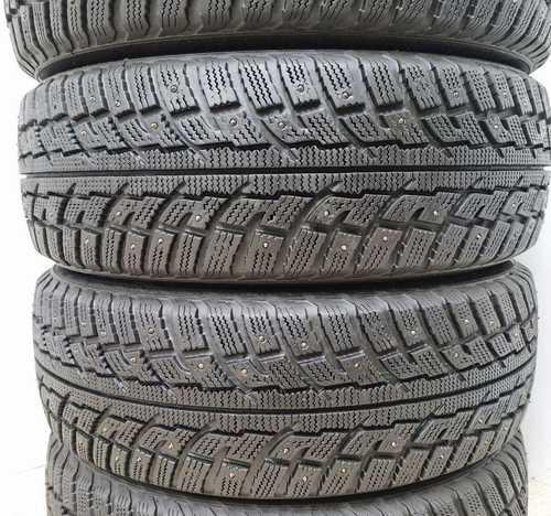 Kumho I'Zen RV Stud KC16 215/60 R17 100T