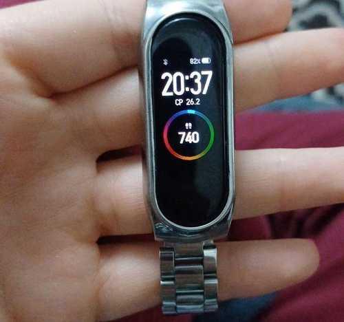 Фитнес-браслет mi SMART Band 4