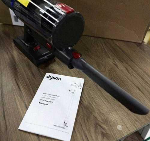 Аккумуляторный пылесос Dyson