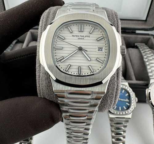 Часы Patek Philippe Nautilus 40мм