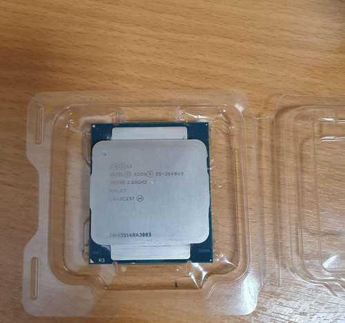 Процессор Intel Xeon E5-2640v3