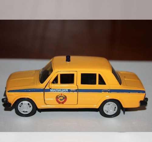 Модель 1:43 autotime collection LADA 2106 милиция